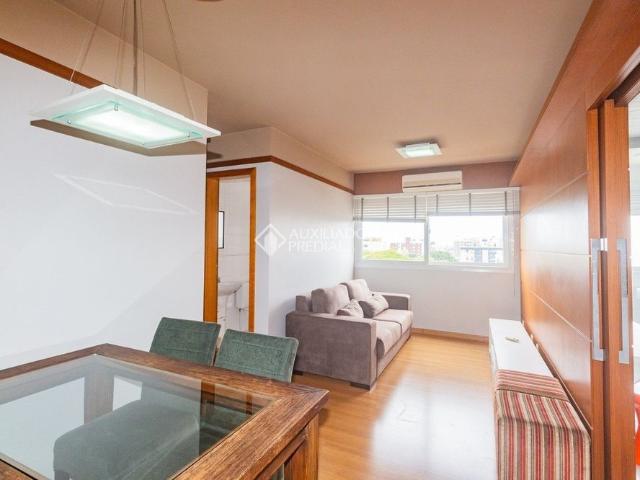 Apartamento com 2 quartos e 65m² para alugar em Passo d'Areia, Porto Alegre
