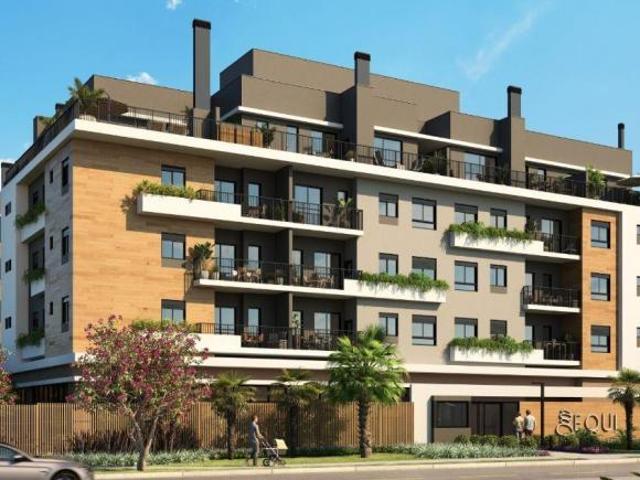 Apartamento com 2 quartos e 67 m² à venda em Seminário