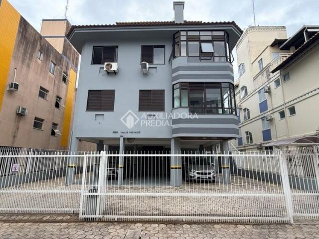 Apartamento com 2 quartos e 67m² para alugar em Jurerê, Florianópolis