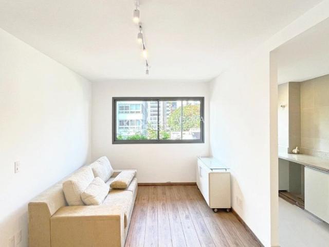 Apartamento com 2 quartos e 69m² para alugar em Auxiliadora, Porto Alegre