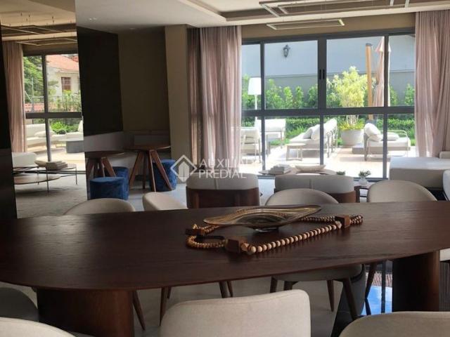 Apartamento com 2 quartos e 69m² para alugar em Passo d'Areia, Porto Alegre