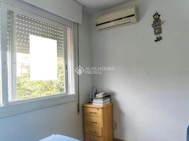Apartamento com 2 quartos e 70m² para alugar em Auxiliadora, Porto Alegre