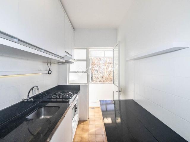 Apartamento com 2 quartos e 70m² para alugar em Rio Branco, Porto Alegre