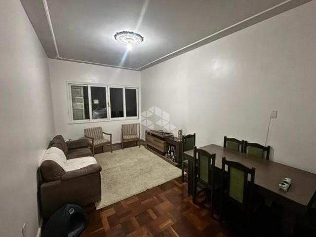 Apartamento com 2 quartos e 72m² à venda em Bom Fim, Porto Alegre