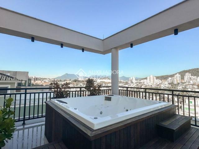 Apartamento com 2 quartos e 72m² para alugar em Pedra Branca, Palhoça