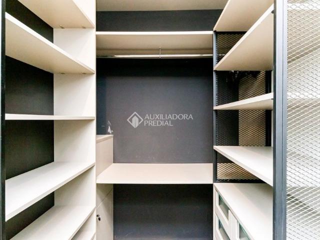 Apartamento com 2 quartos e 75m² para alugar em Auxiliadora, Porto Alegre