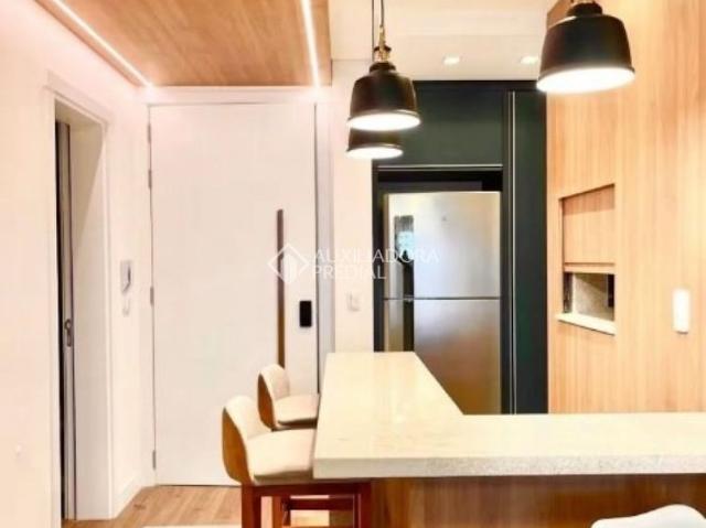 Apartamento com 2 quartos e 78m² para alugar em Centro, Canela
