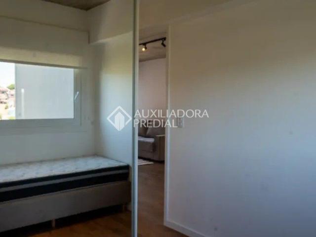 Apartamento com 2 quartos e 79m² para alugar em Jardim Europa, Porto Alegre