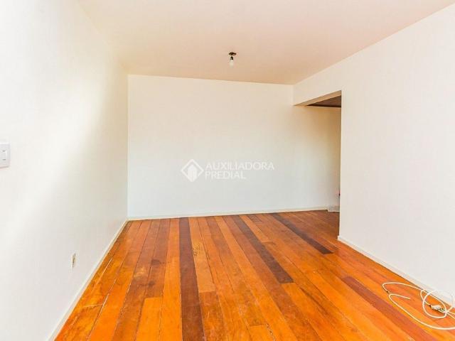 Apartamento com 2 quartos e 80m² para alugar em Menino Deus, Porto Alegre