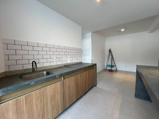 Apartamento com 2 quartos e 84m² para alugar em Ribeirão da Ilha, Florianópolis
