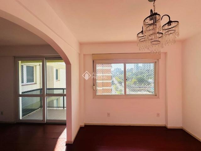 Apartamento com 2 quartos e 85m² para alugar em Centro, Novo Hamburgo