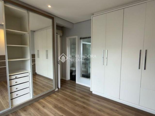 Apartamento com 2 quartos e 95m² para alugar em Itacorubi, Florianópolis