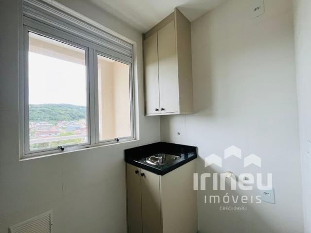 Apartamento com 2 quartos e cozinha com armários sob medida no Spazio Viita!