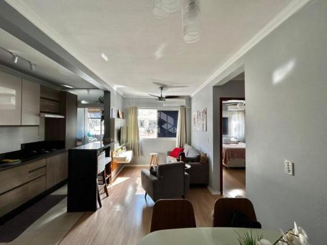 APARTAMENTO COM 2 QUARTOS E CONDOMÍNIO COM PISCINA
