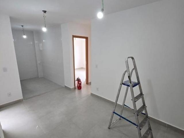 Apartamento com 2 quartos e novo na Cavalhada