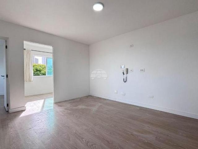 Apartamento com 2 Quartos em Excelente Localização no Cristo Rei