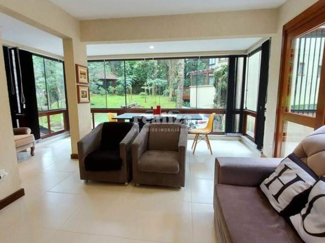 APARTAMENTO COM 2 QUARTOS EM GRAMADO