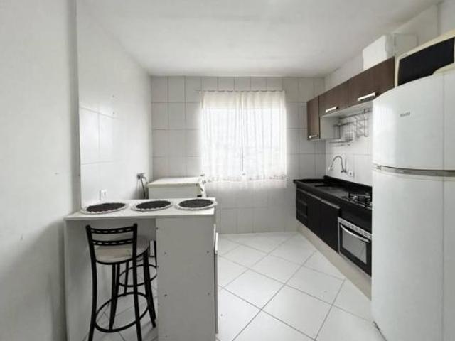 Apartamento com 2 Quartos em Pinhais R$265 mil