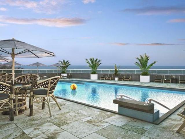 Apartamento com 2 quartos, Guilhermina, Praia Grande R$ 611 mil