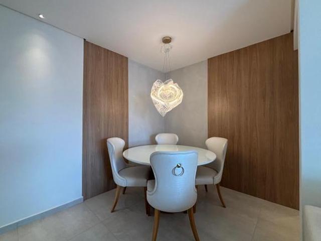 Apartamento com 2 quartos, Guilhermina, Praia Grande R$ 790 mil