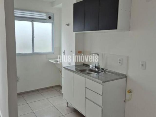 Apartamento com 2 Quartos, Garagem Coberta e Condomínio Completo