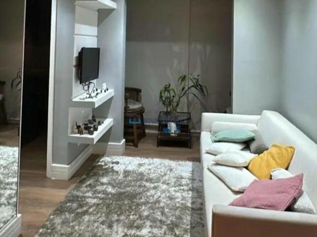 Apartamento com 2 Quartos, localizado na Vila Emir