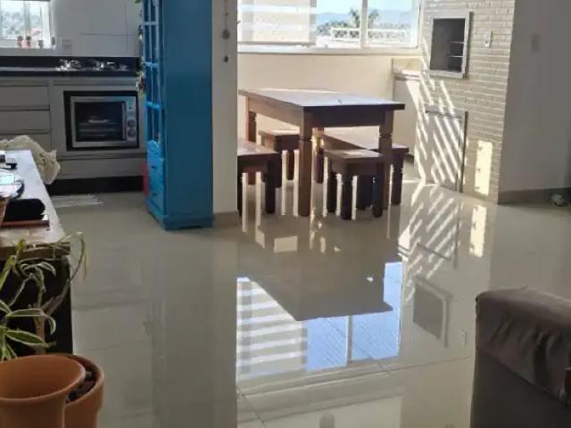 Apartamento com 2 quartos para alugar na Avenida Nereu Ramos, Praia Alegre, Penha