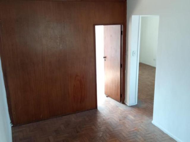 Apartamento com 2 quartos para alugar no bairro Aclimação, 61m²