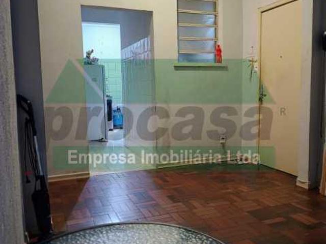 Apartamento com 2 quartos para alugar no bairro Centro