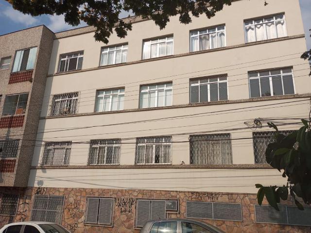 Apartamento com 2 quartos para alugar no bairro Horto, 50m²