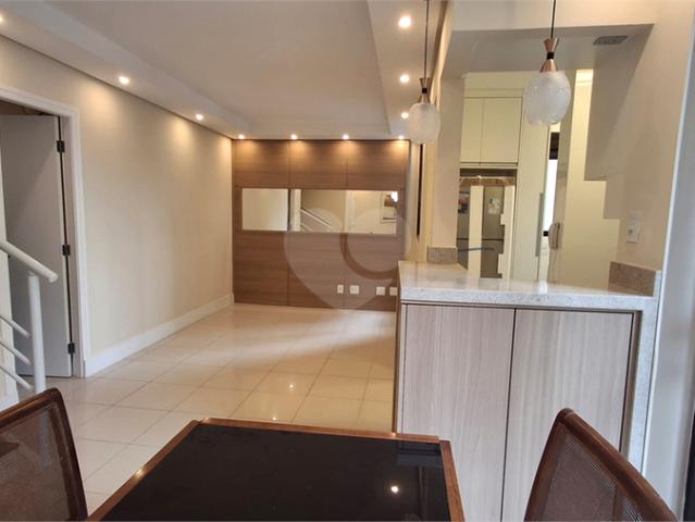 Apartamento com 2 quartos para alugar em Moema SP