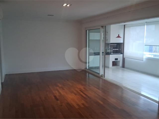 Apartamento com 2 quartos para alugar em Itaim Bibi SP