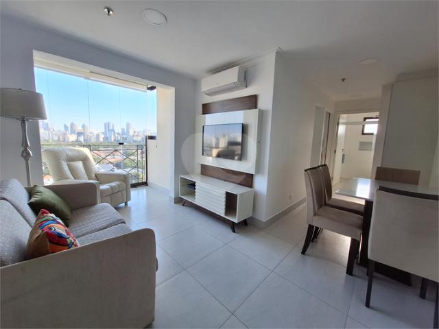 Apartamento com 2 quartos para alugar em Vila Olímpia SP