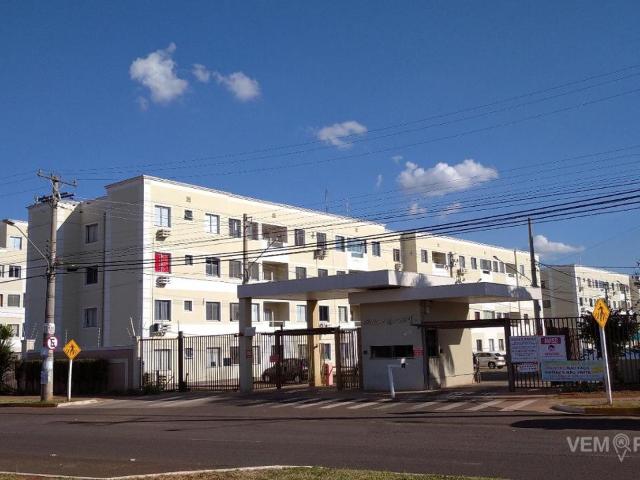 Apartamento com 2 Quartos para Alugar por R$ 1.100/mês
