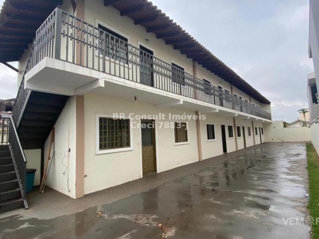 Apartamento com 2 Quartos para Alugar por R$ 1.100/mês