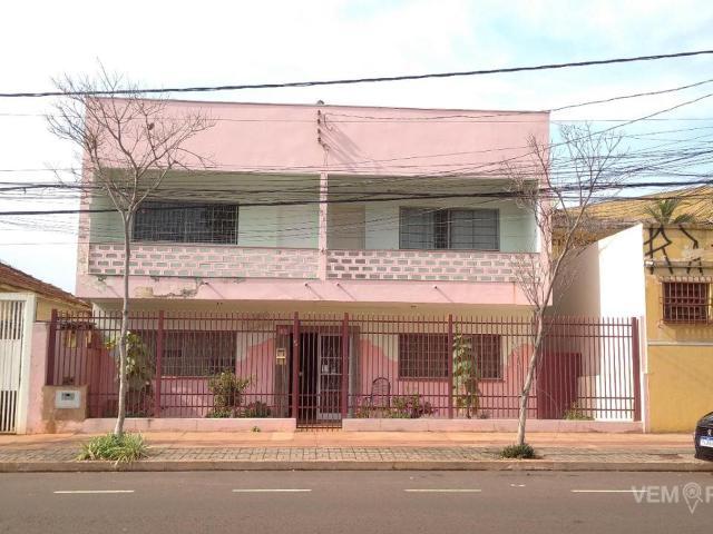 Apartamento com 2 Quartos para Alugar por R$ 1.400/mês