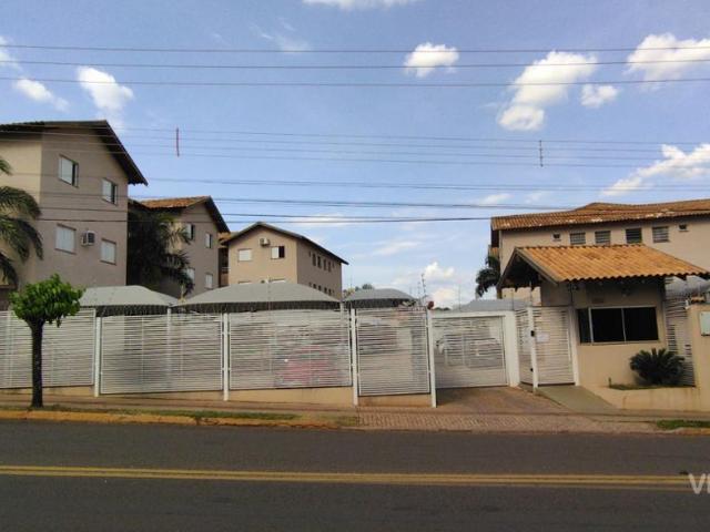 Apartamento com 2 Quartos para Alugar por R$ 1.500/mês