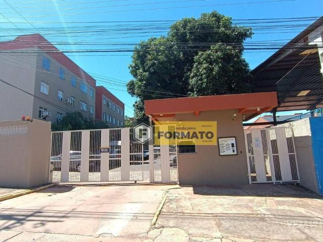 Apartamento com 2 Quartos para Alugar por R$ 1.650/mês