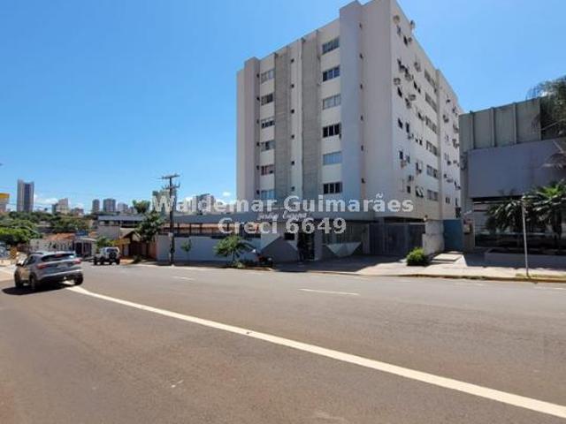 Apartamento com 2 Quartos para Alugar por R$ 2.400/mês