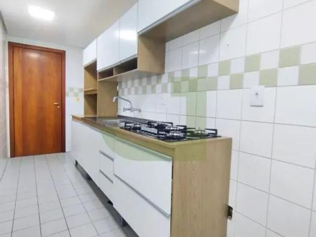 Apartamento com 2 Quartos para alugar, 102m² Centro