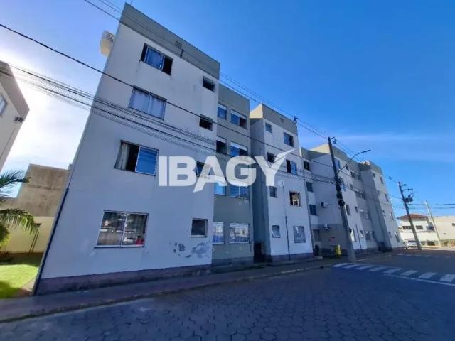 Apartamento com 2 Quartos para alugar, 39m² Fundos