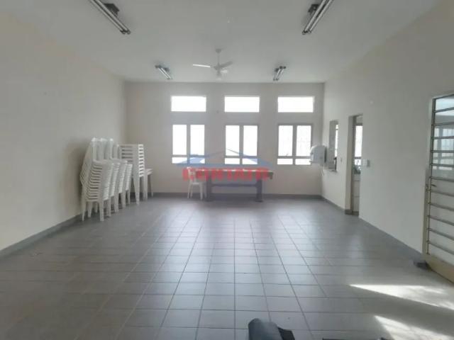 Apartamento com 2 Quartos para alugar, 45m² Vila Rancho Velho