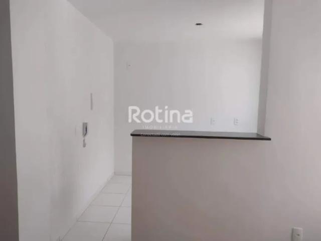 Apartamento com 2 Quartos para alugar, 45m² Chácaras Tubalina E Quartel