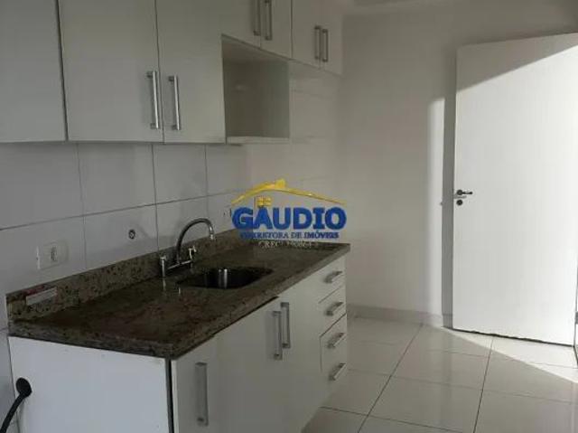 Apartamento com 2 Quartos para alugar, 47m² Parque Rebouças