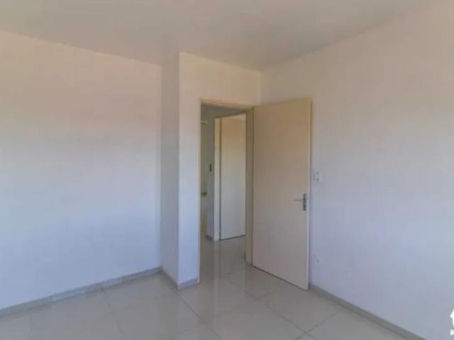 Apartamento com 2 Quartos para alugar, 48m² Centro