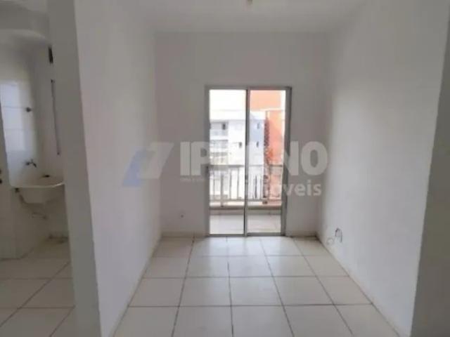 Apartamento com 2 Quartos para alugar, 48m² Residencial Parati