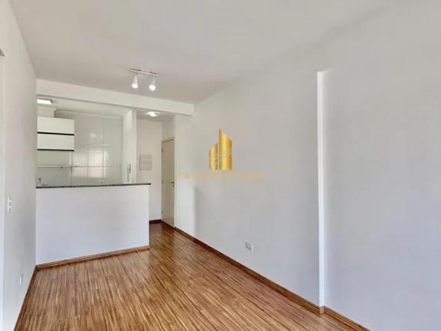 Apartamento com 2 Quartos para alugar, 54m² Centro