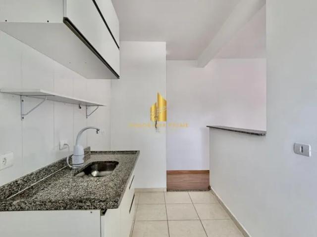 Apartamento com 2 Quartos para alugar, 54m² Centro