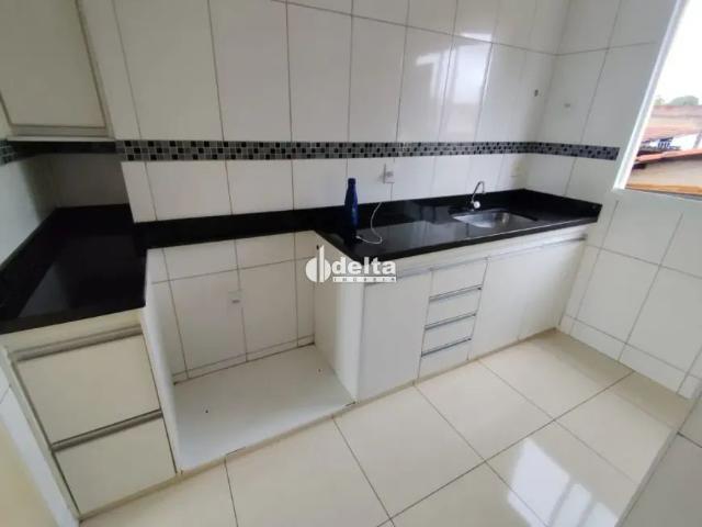 Apartamento com 2 Quartos para alugar, 54m² Santa Mônica