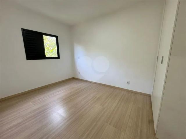 Apartamento com 2 Quartos para alugar, 55m² Vila Domingues